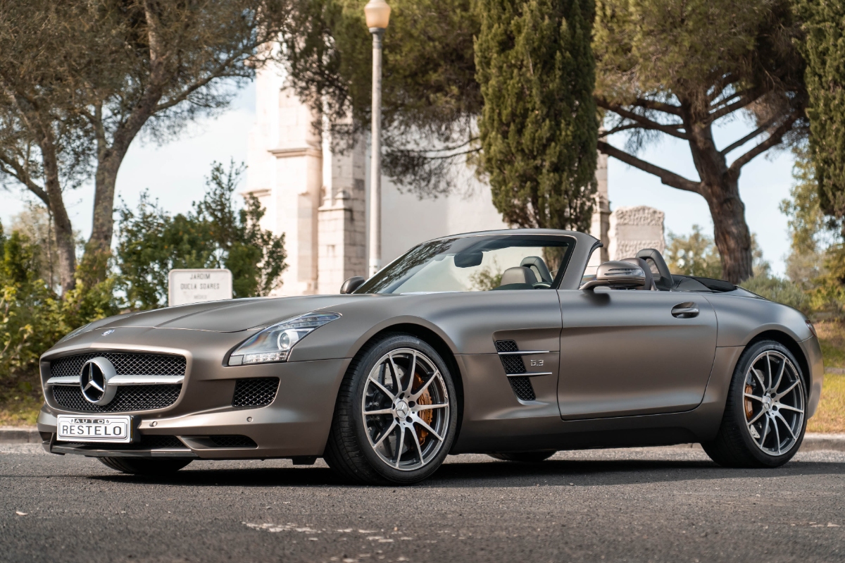 Mercedes-Benz, SLS AMG Roadster (R197) - Auto Restelo